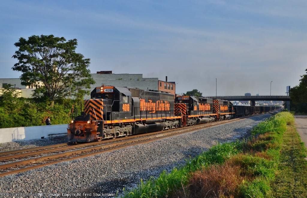 WE 4016 & Co. power stone to National Lime & Stone.